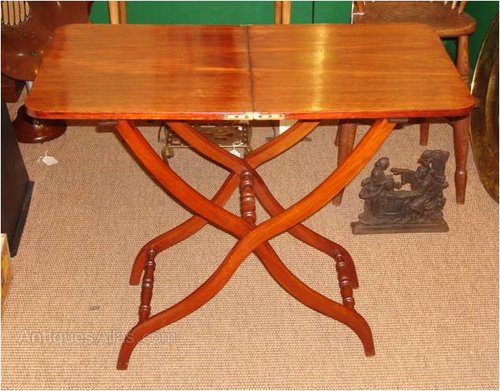 A Very Nice Victorian Coaching Table In Mahogany - Antiques Atlas