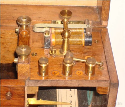 Antiques Atlas - An Antique Electro-medical Machine as630a959