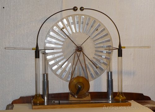 Antiques Atlas - An Impressive Wimshurst Electrostatic Machine as630a1029