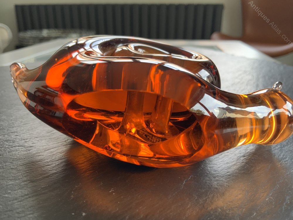 Antiques Atlas - Vintage Wedgwood Amber Glass Paperweight Of A Snail