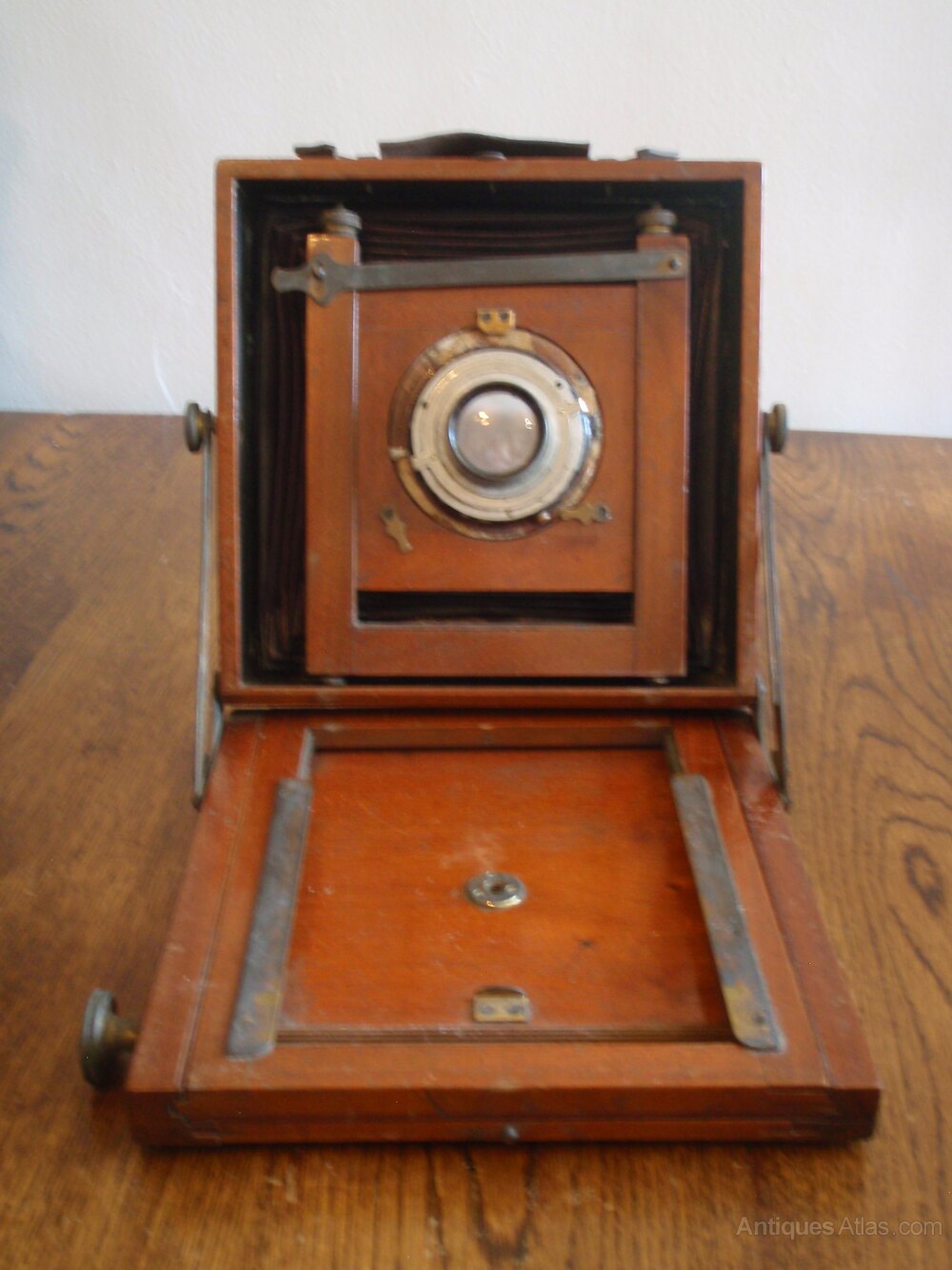 Antiques Atlas - 2 X ANTIQUE QUARTER PLATE CAMERAS as092a323 / 1/4 ...