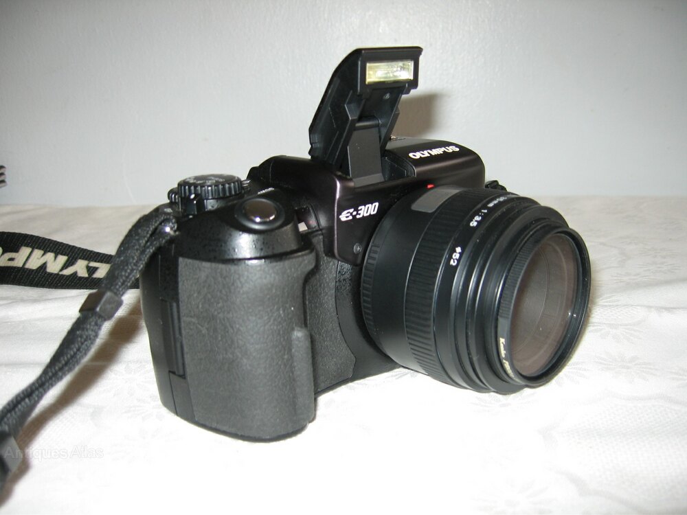 Antiques Atlas - OLYMPUS E 300 CAMERA