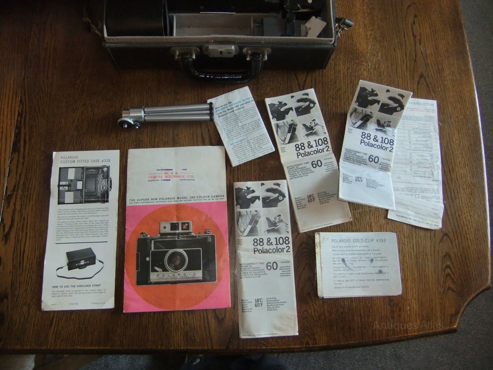 Antiques Atlas - Original Polaroid 180 Colour Camera