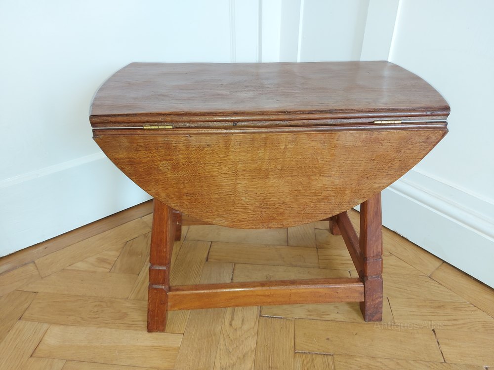 Antiques Atlas - Late Arts & Crafts Oak Acorn Man Side Table