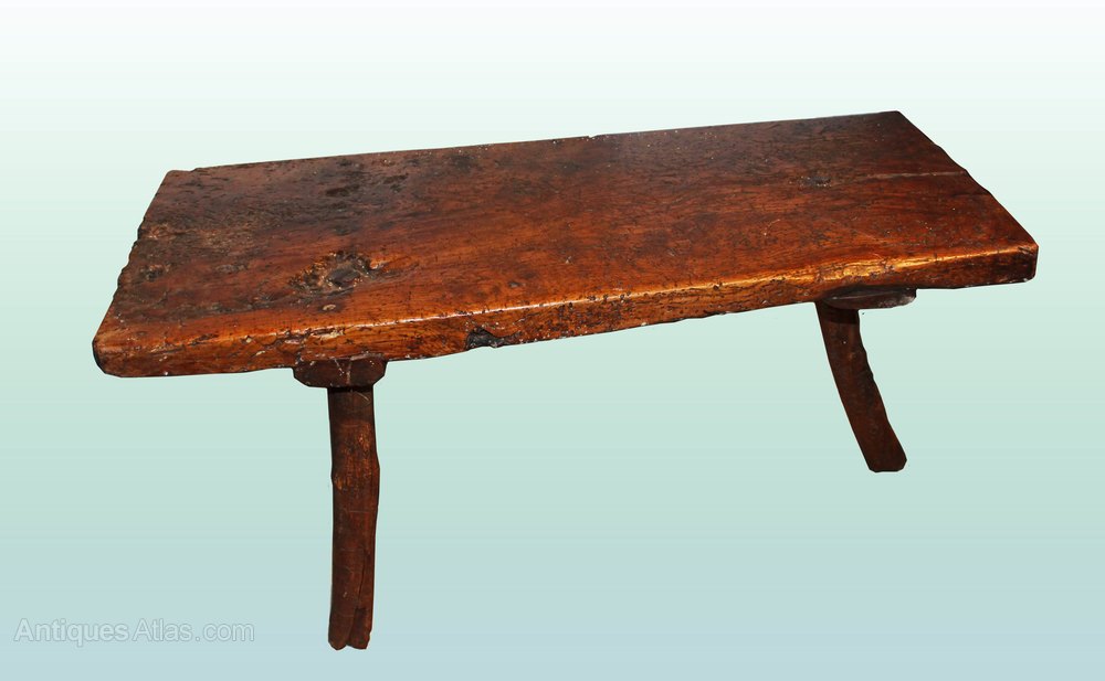 Primitive Elm Table / Pig Bench / Coffee Table - Antiques Atlas