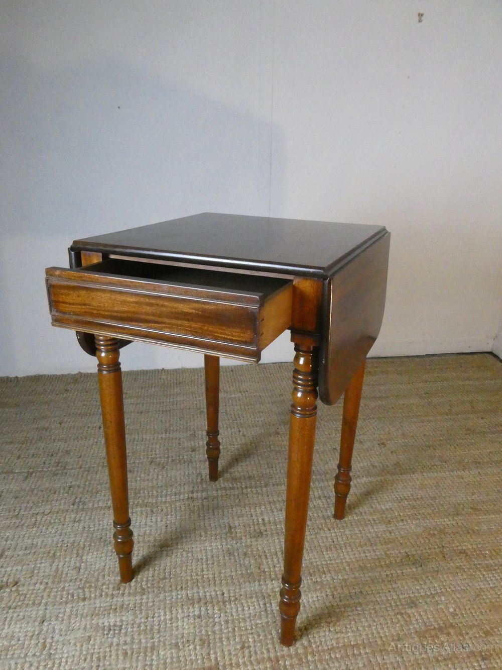 19thC Scottish Lamp Table - Antiques Atlas