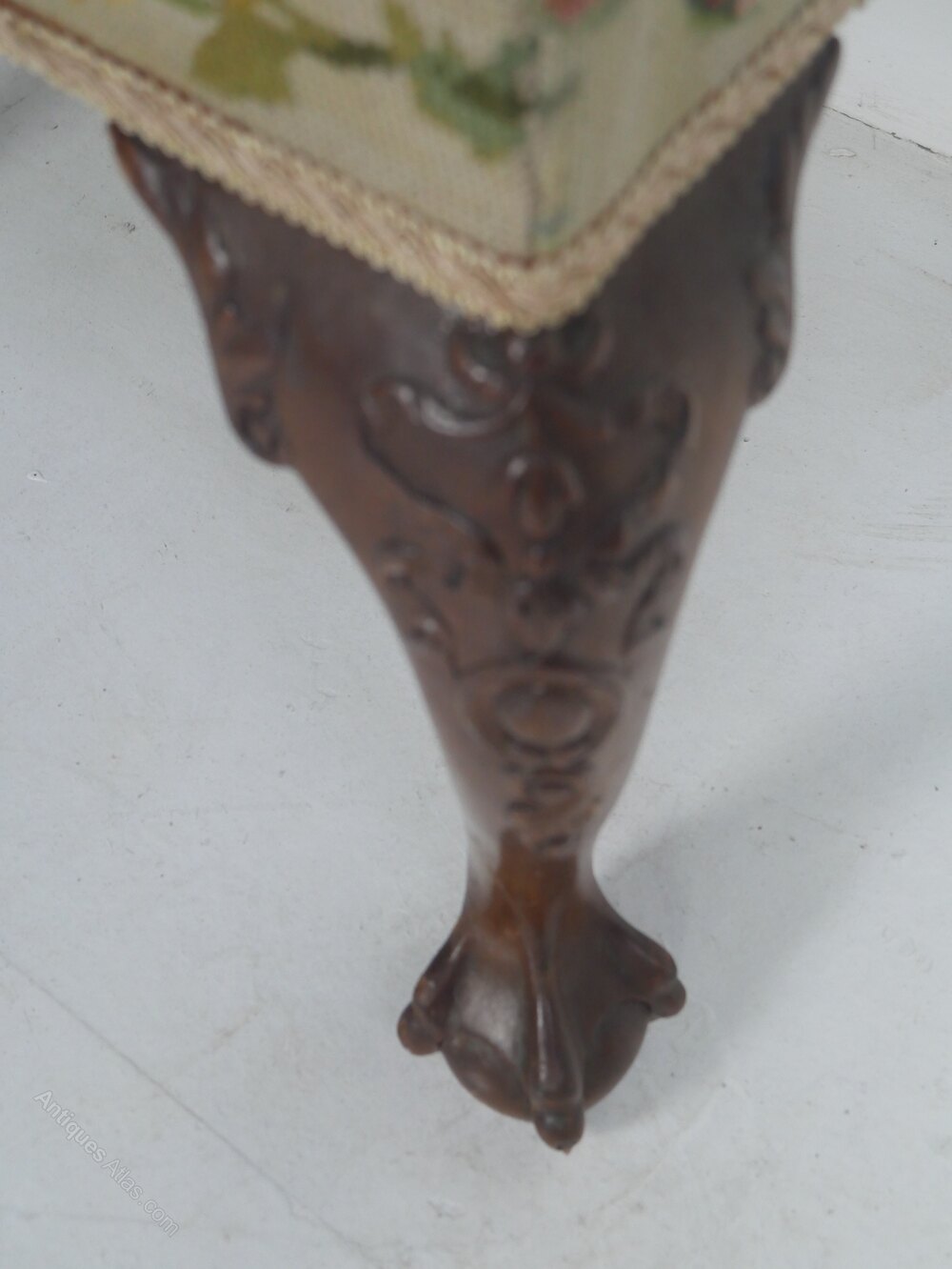 Needlework Upholstered Stool as789a2856 - Antiques Atlas