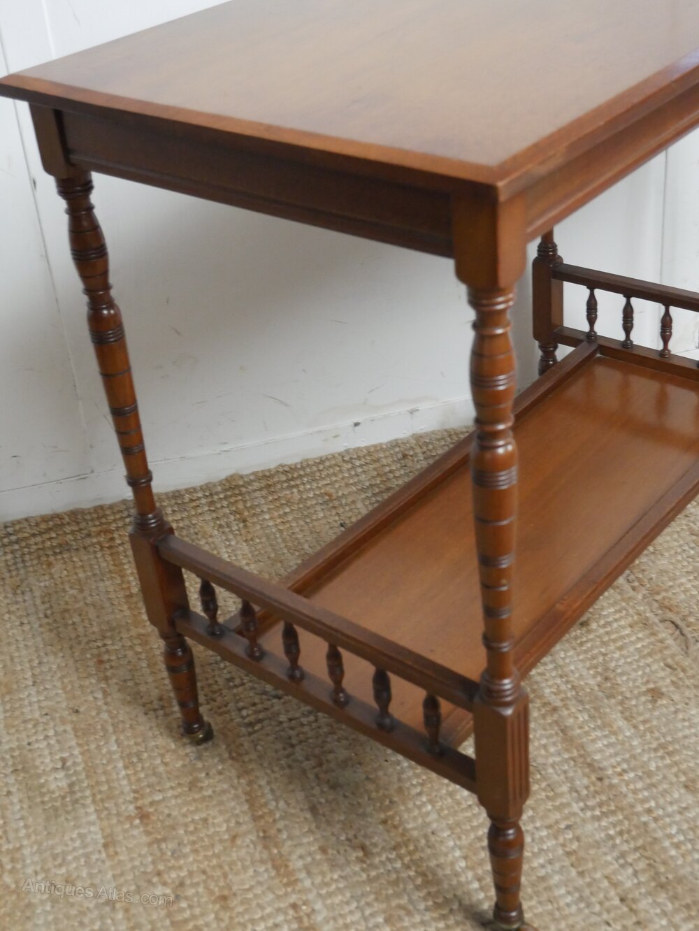 Oblong Walnut Lamp Table - Antiques Atlas