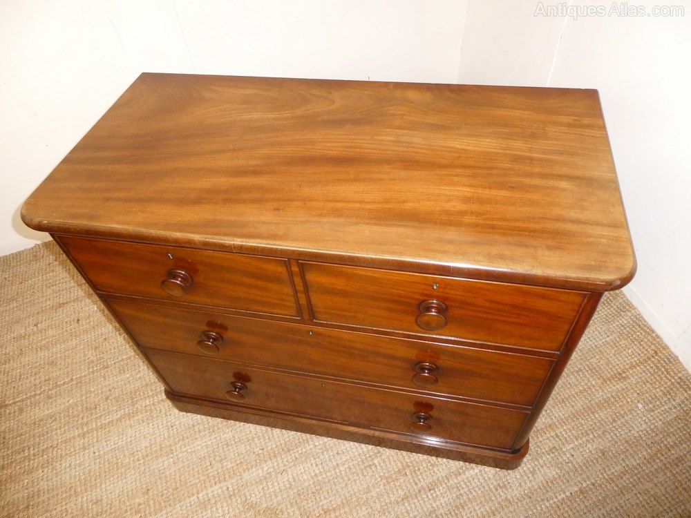 Scottish 19thC Chest Of Drawers - Antiques Atlas
