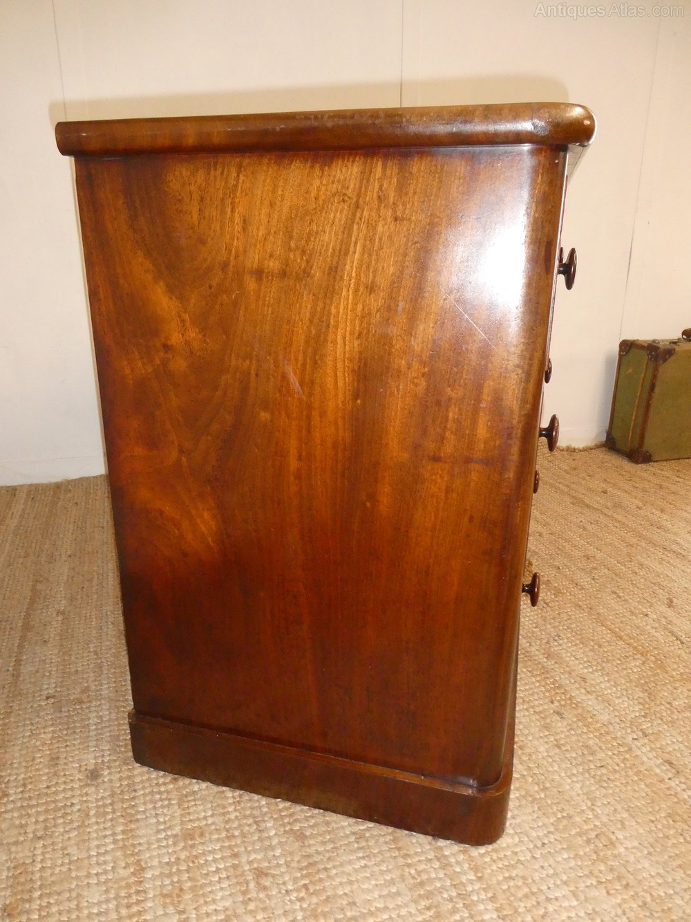 Scottish 19thC Chest Of Drawers - Antiques Atlas