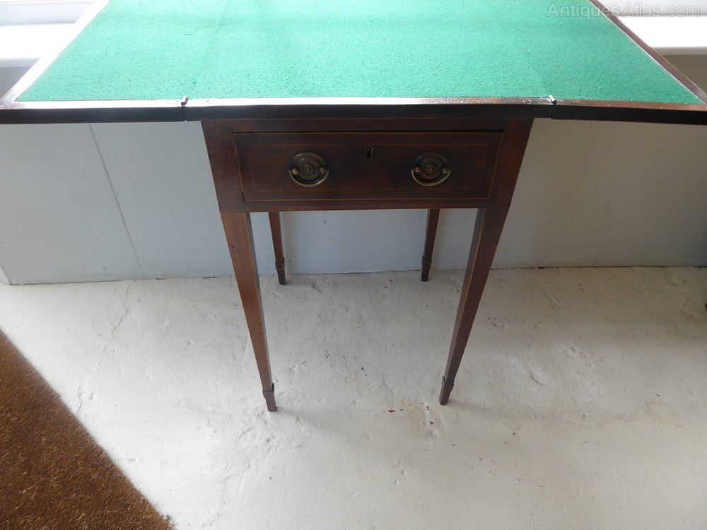 Sheraton Games Table - Antiques Atlas