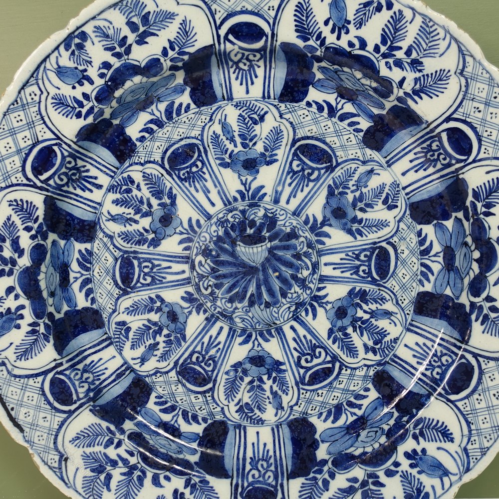 Antiques Atlas - 18th C Delft Charger