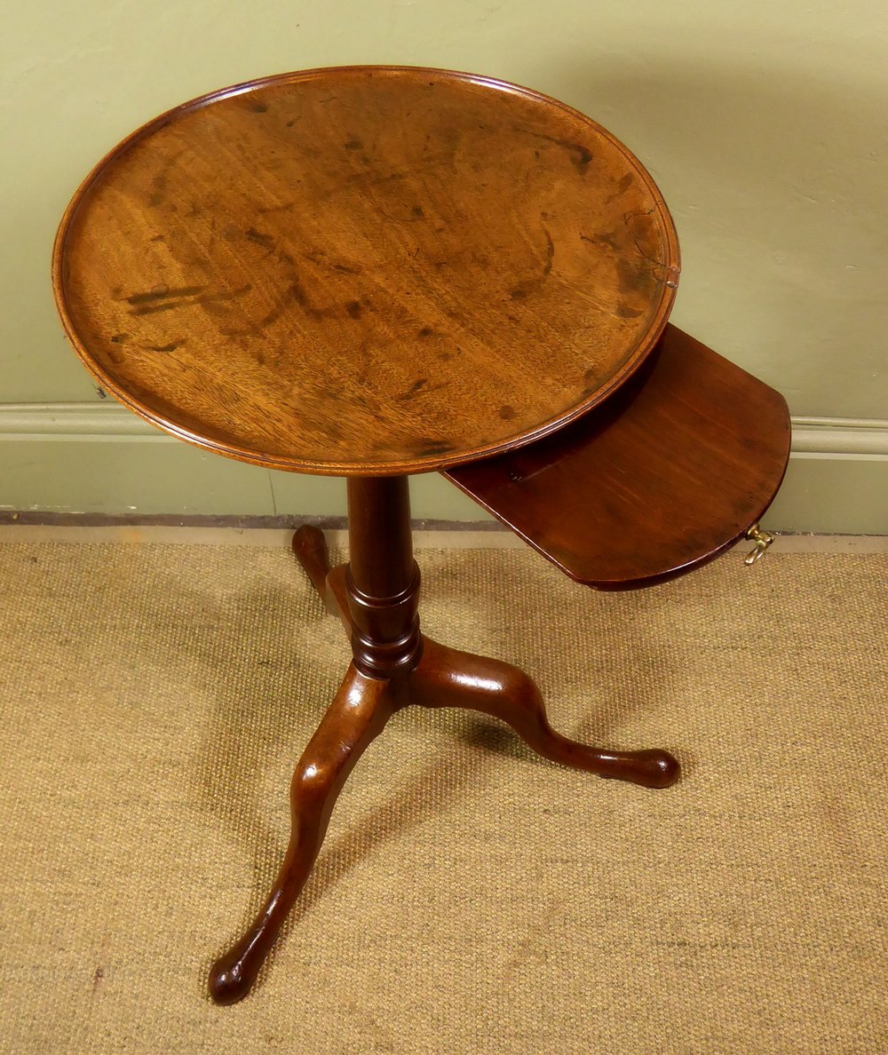18th C Tripod Table With Candle Slide - Antiques Atlas