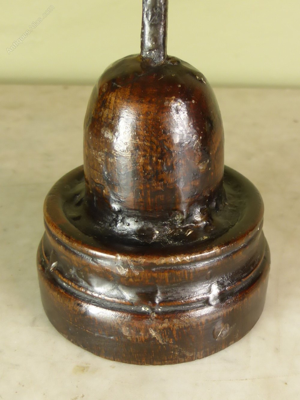 Antiques Atlas - AN EARLY 19TH C RUSH LIGHT HOLDER