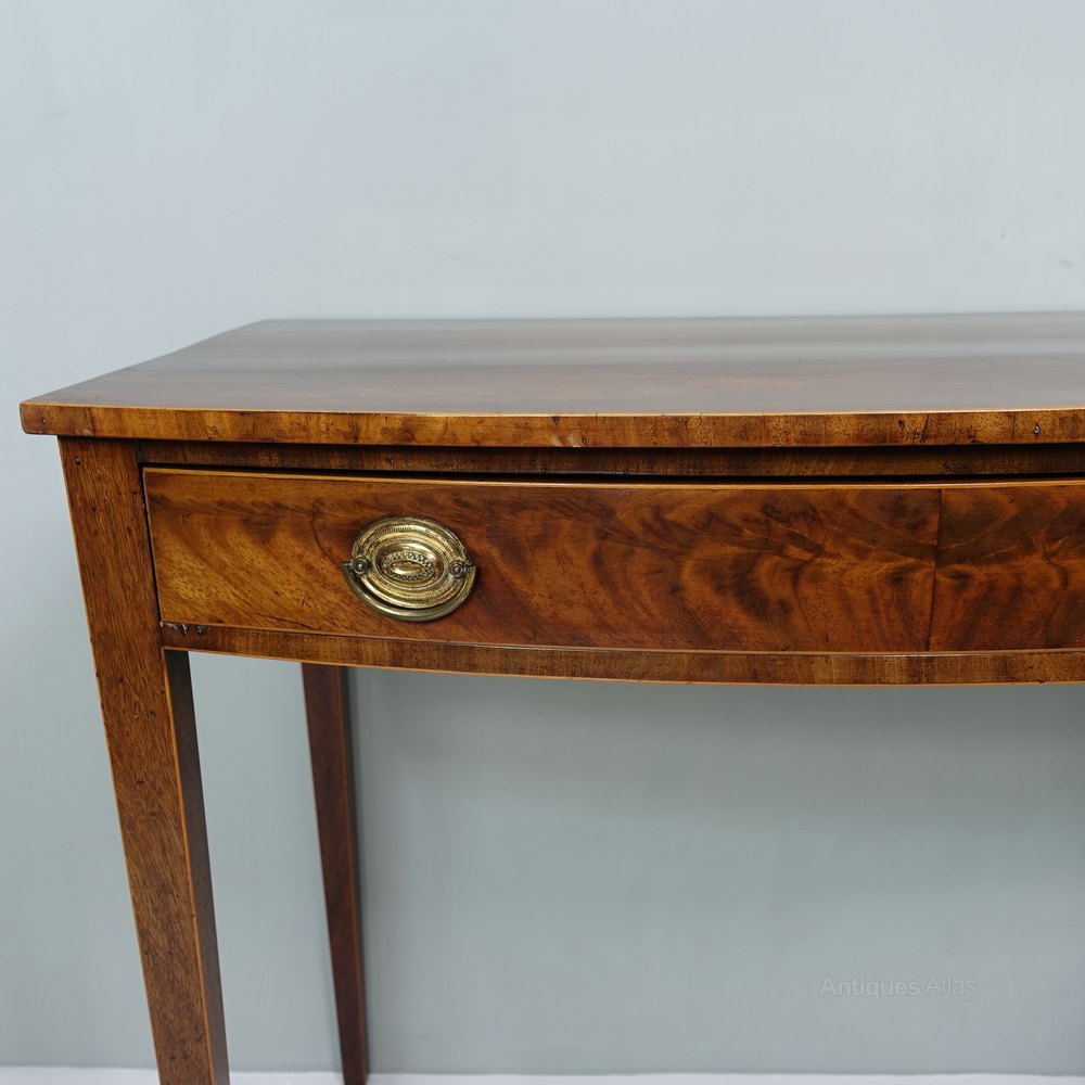 George III Mahogany Side Table - Antiques Atlas