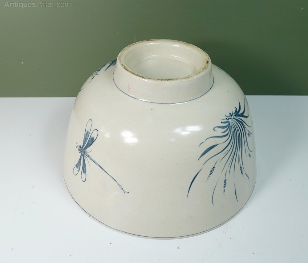 Antiques Atlas - Large 19th C Dragonfly Bowl