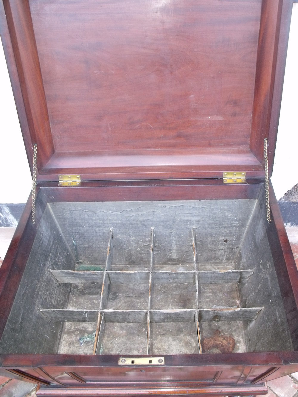 Regency Mahogany Cellarette - Antiques Atlas