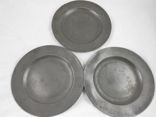 Antiques Atlas - Set Of Five 18th C Pewter Plates