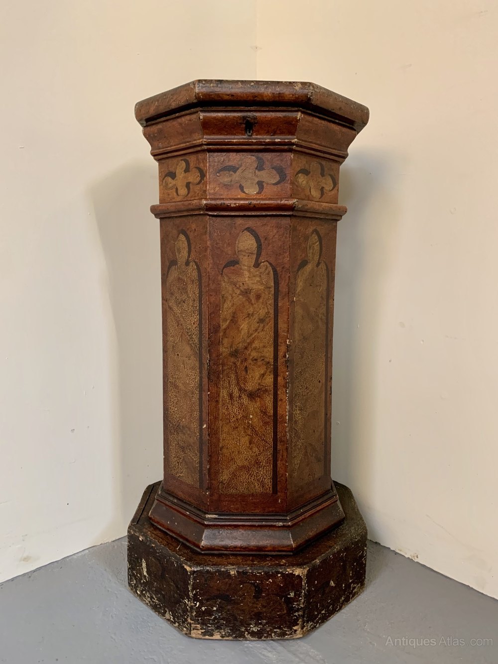 Pine Plinth In Original Paint - Antiques Atlas