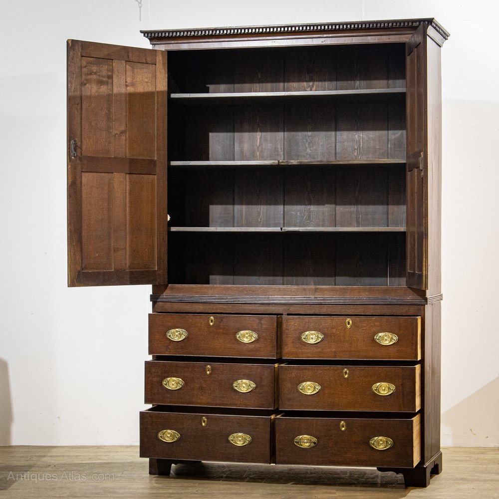 18th Century Georgian Oak Livery Cupboard - Antiques Atlas