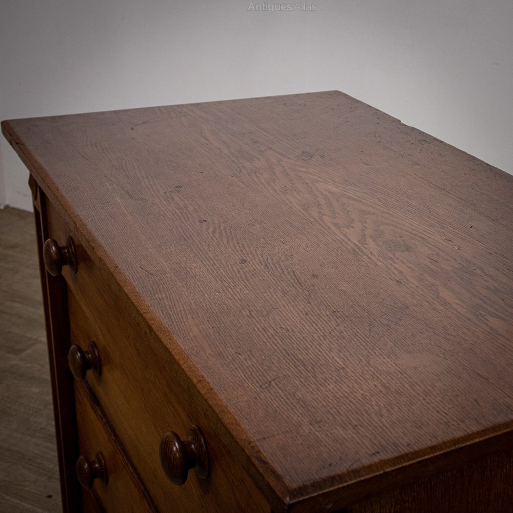 Light Oak Chest Of Drawers Of Wellington Design - Antiques Atlas