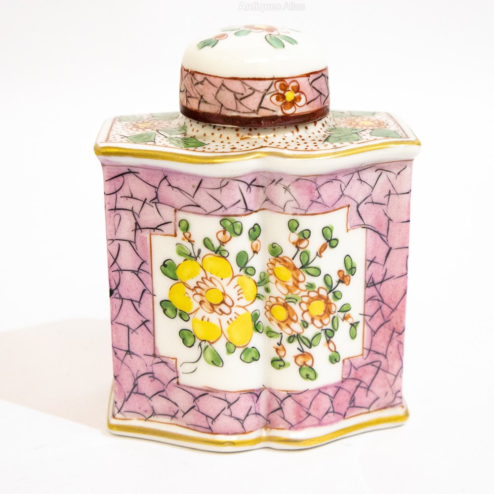 Antiques Atlas - Petite Samson Of Paris Tea Caddy as343a4020 / S4DZST2576