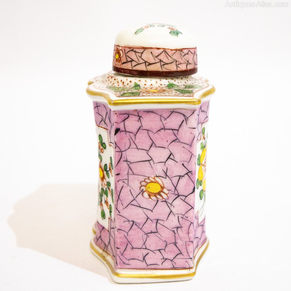 Antiques Atlas - Petite Samson Of Paris Tea Caddy as343a4020 / S4DZST2576