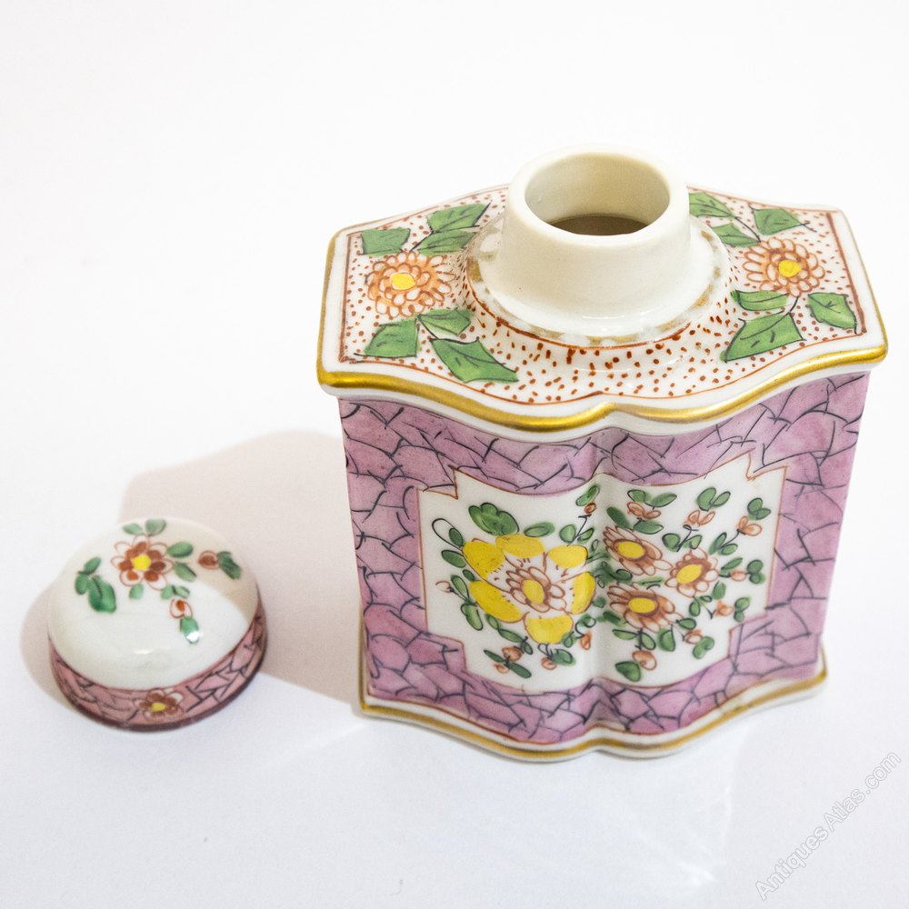 Antiques Atlas - Petite Samson Of Paris Tea Caddy as343a4020 / S4DZST2576