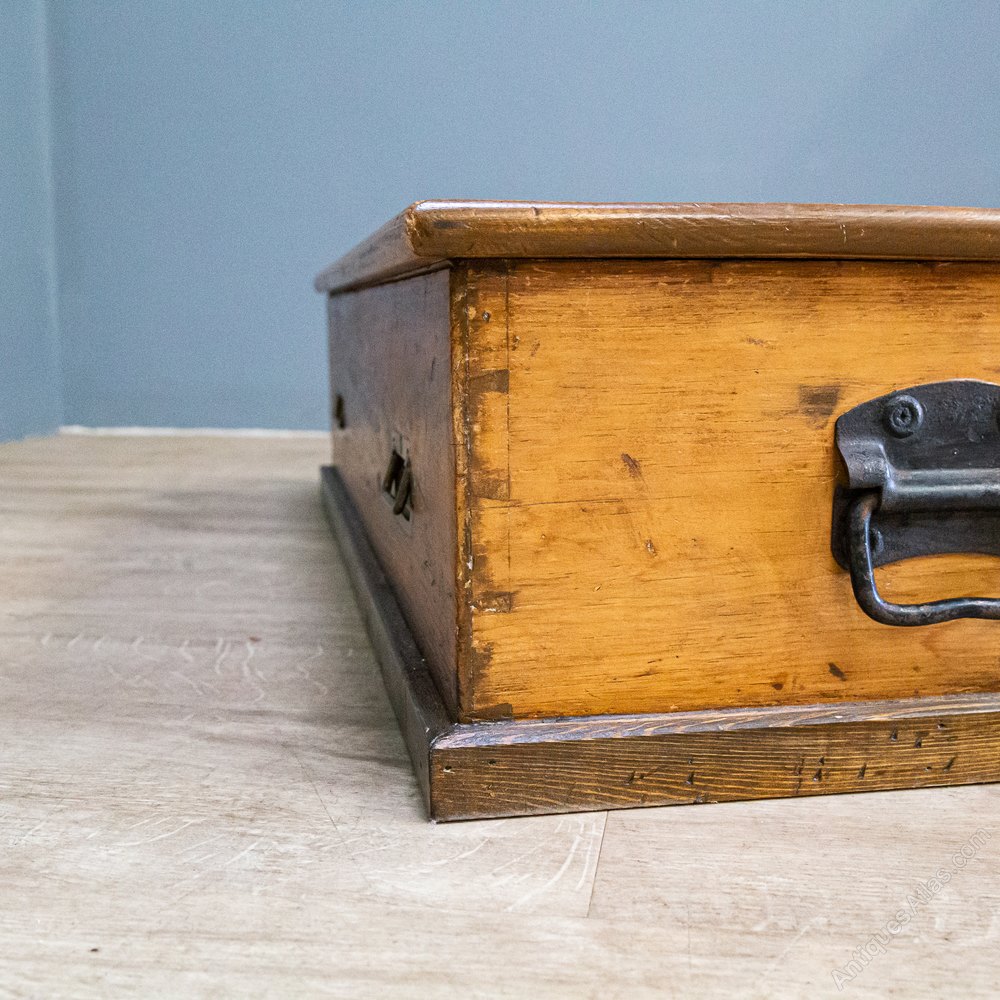 Pine Campaign Box - Antiques Atlas