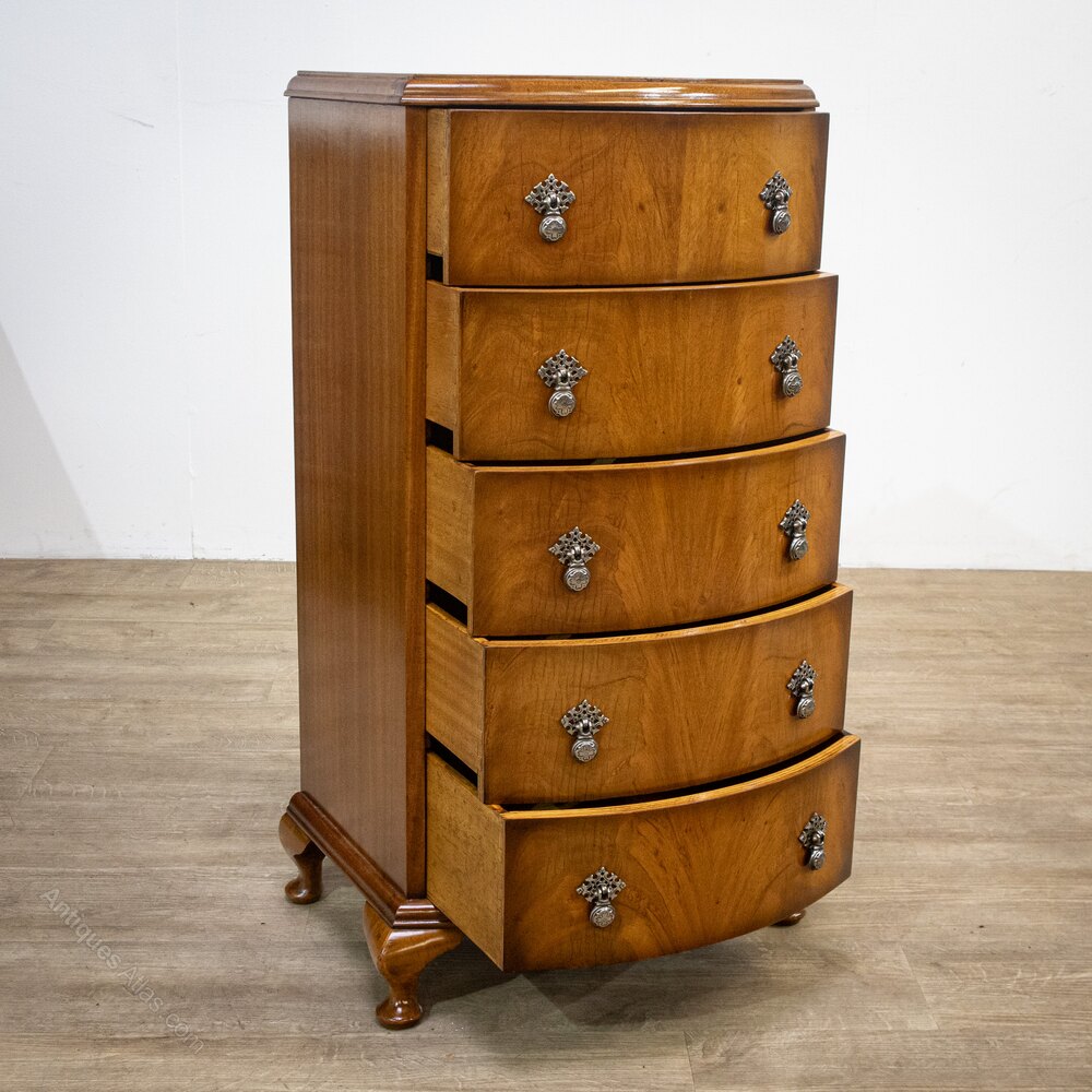 Antiques Atlas - Small Bow Front Chest Of Drawers
