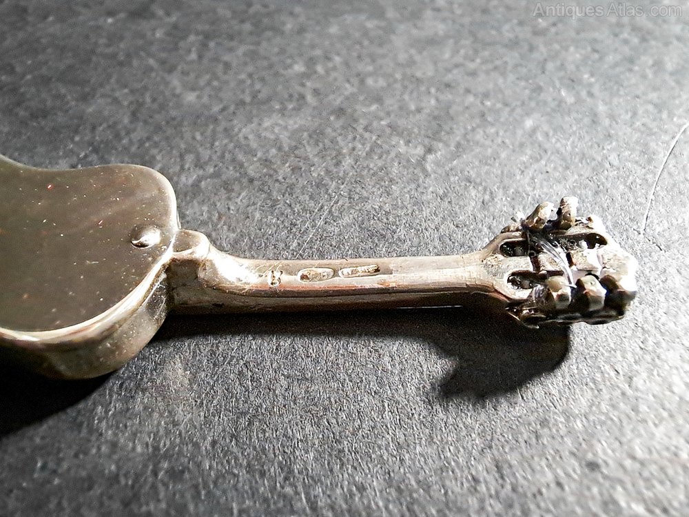 Antiques Atlas - Solid Silver Guitar