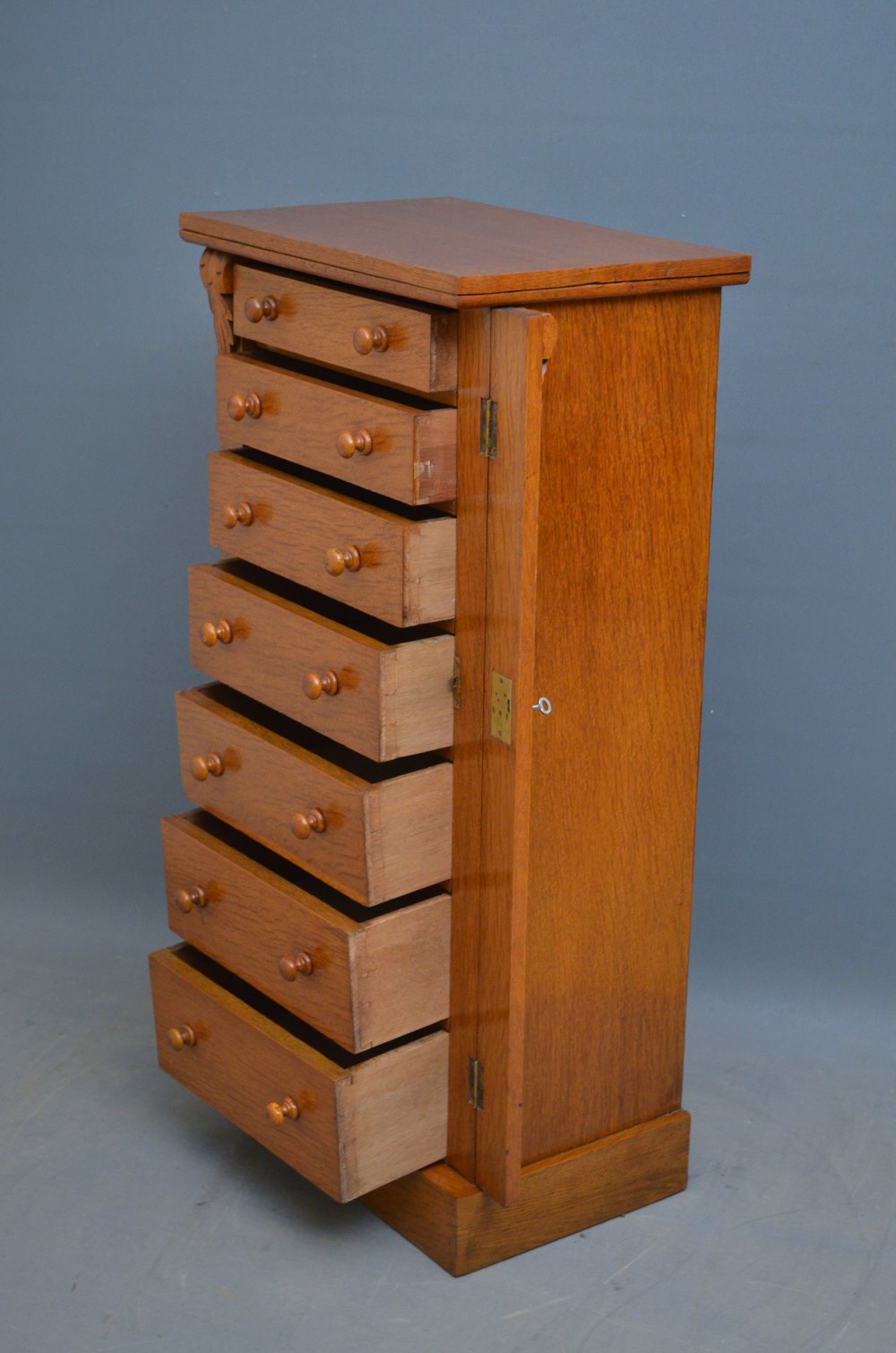 Victorian Wellington Chest In Oak as006a4064 / Sn4014 - Antiques Atlas