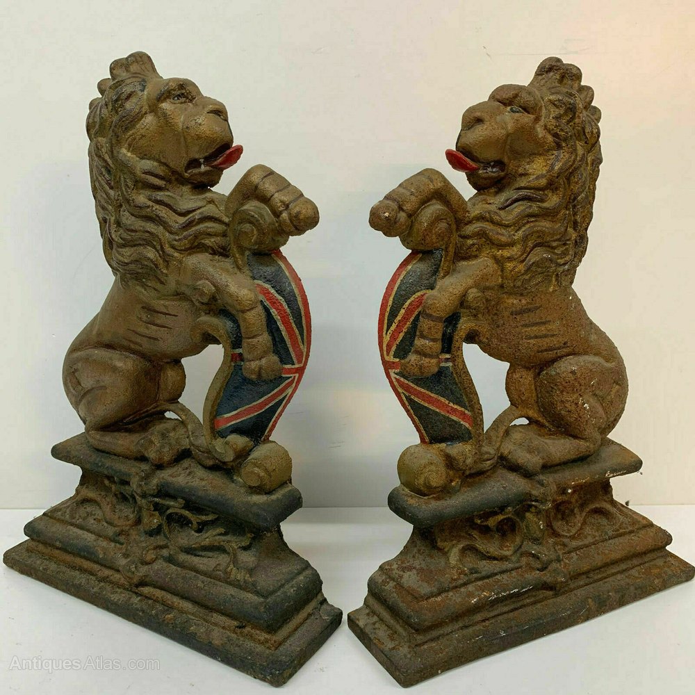 Antiques Atlas - VICTORIAN CAST IRON DOOR STOP DOOR PORTER LION PAI