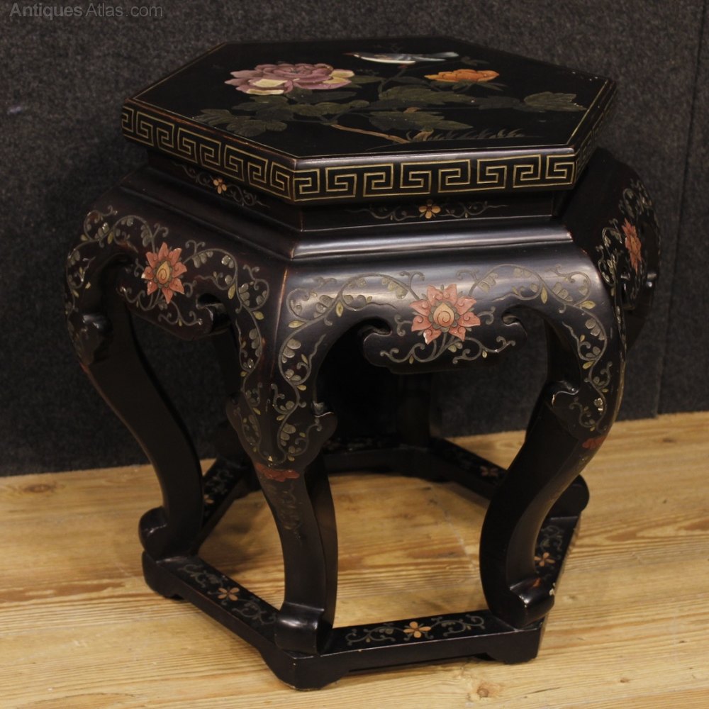 Antiques Atlas - French Lacquered And Painted Chinoiserie Table