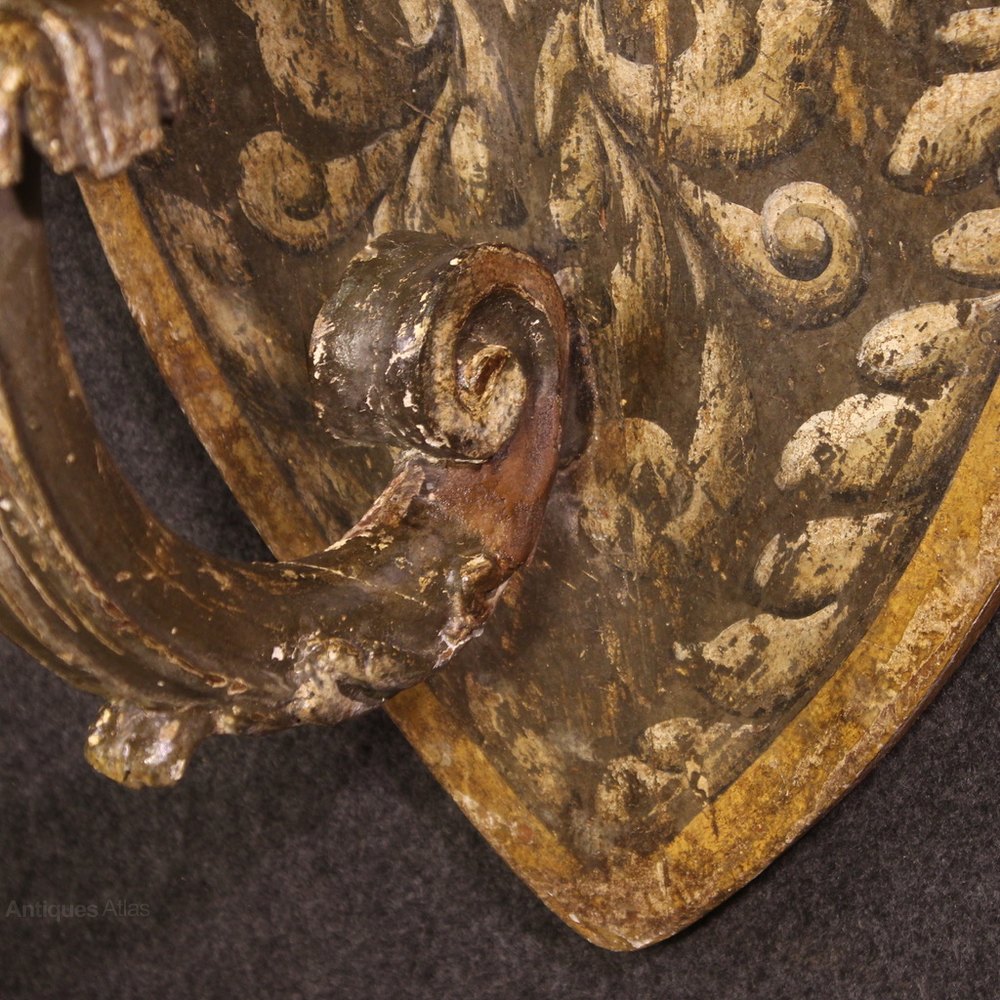 Antiques Atlas - Pair Of Tuscan Sconces In Painted Wood