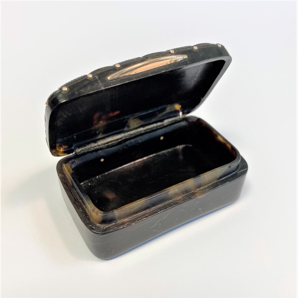 Antiques Atlas - Antique Georgian Snuff Box