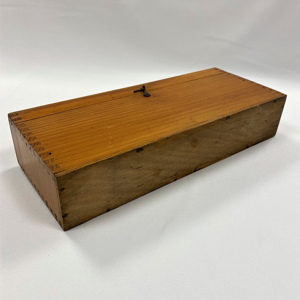 Antiques Atlas - Vintage WJ Bush Sales Rep Sample Box