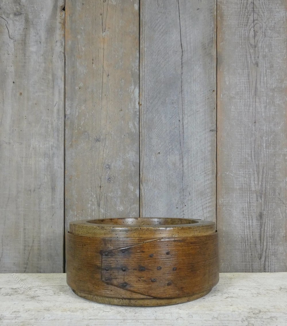 Antiques Atlas - Chessel Or Cheese Mould