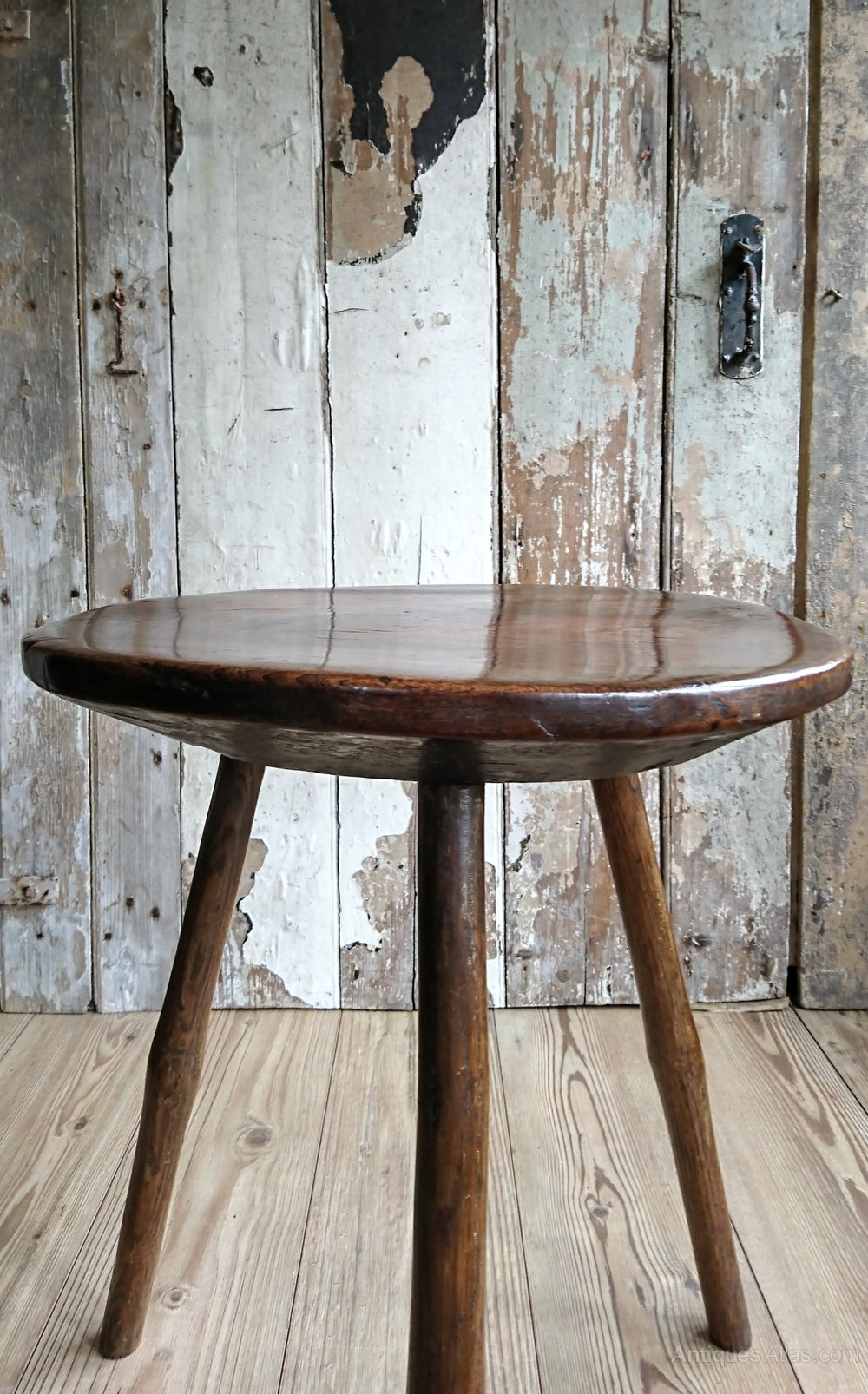 Primitive Cricket Table - Antiques Atlas