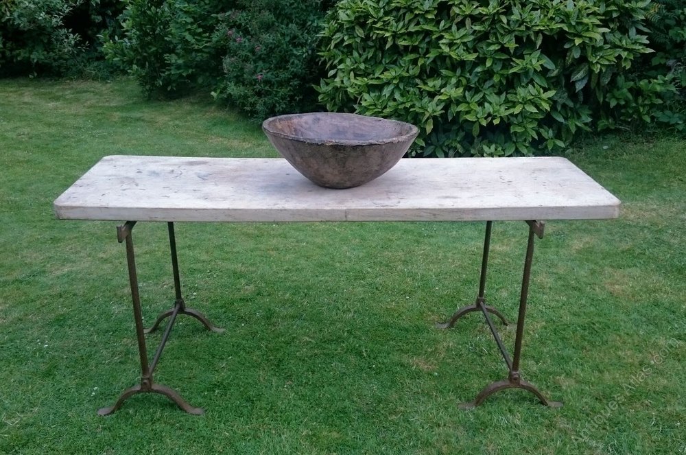 Sycamore Slab Table - Antiques Atlas