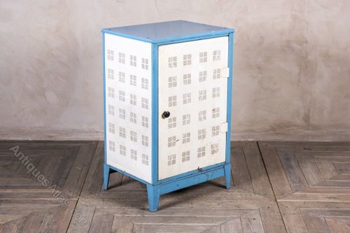 Antiques Atlas - 1950s / 1960s Vintage Meat Safe