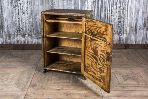 Antiques Atlas - Distressed Storage Cupboard as175a2668 / ST142