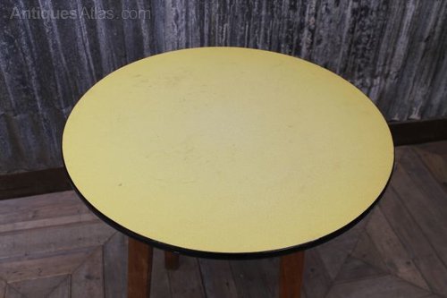 Antiques Atlas - Vintage Formica Top Table Round Bar Table