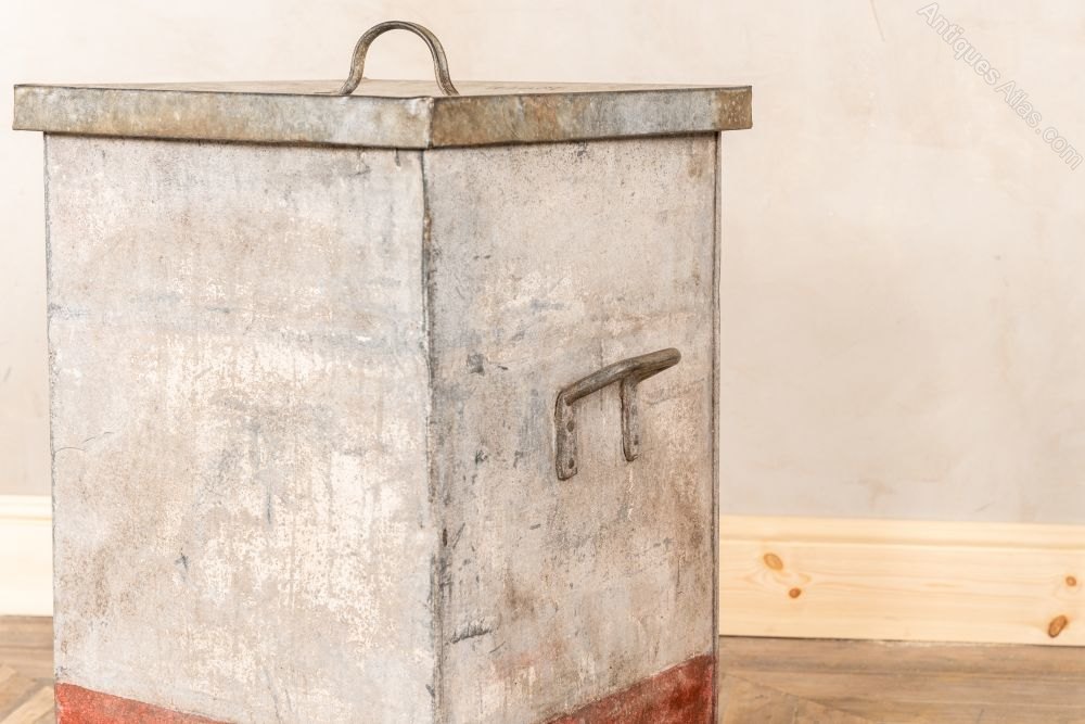 Antiques Atlas - Vintage Galvanised NAAFI Tin as175a3303 / 03500