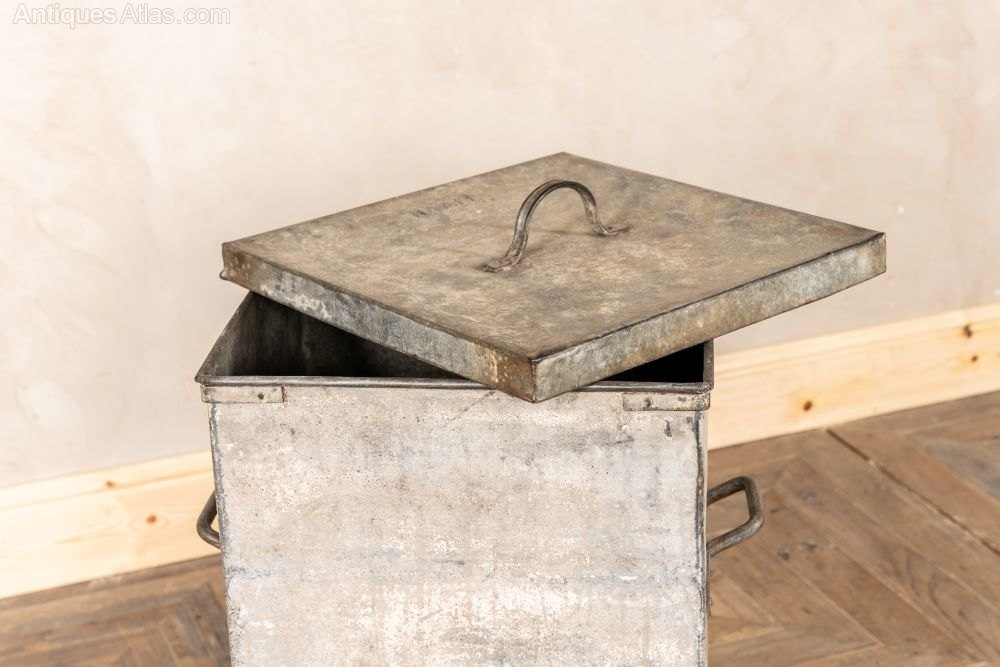 Antiques Atlas - Vintage Galvanised NAAFI Tin as175a3303 / 03500