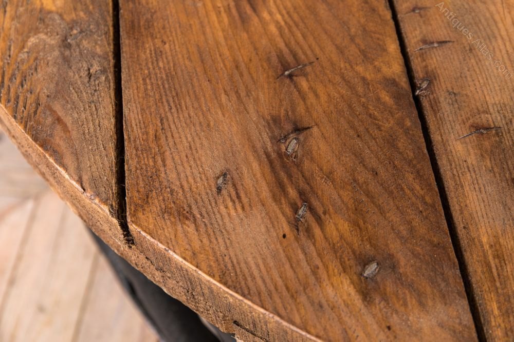 Antiques Atlas - Vintage Tractor Wheel Coffee Table as175a2769 / 02910