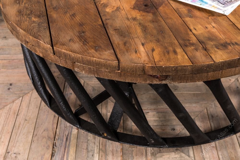 Antiques Atlas - Vintage Tractor Wheel Coffee Table as175a2769 / 02910