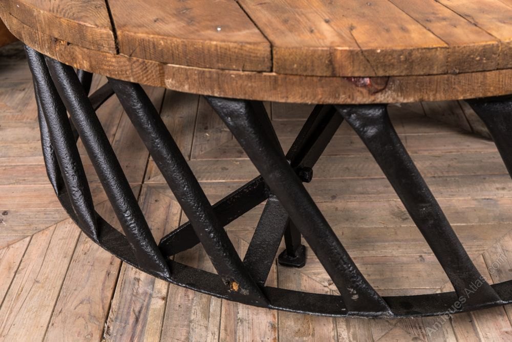 Antiques Atlas - Vintage Tractor Wheel Coffee Table as175a2769 / 02910