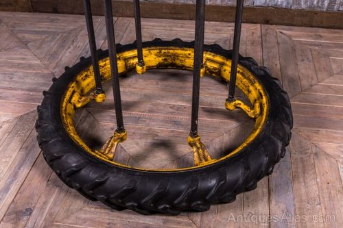Antiques Atlas - Vintage Tractor Wheel Poseur Table as175a2461 / 02667