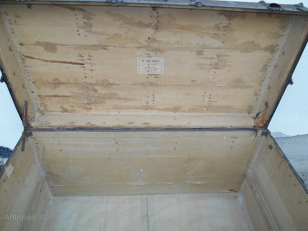 Antiques Atlas - Antique American Sea Trunk